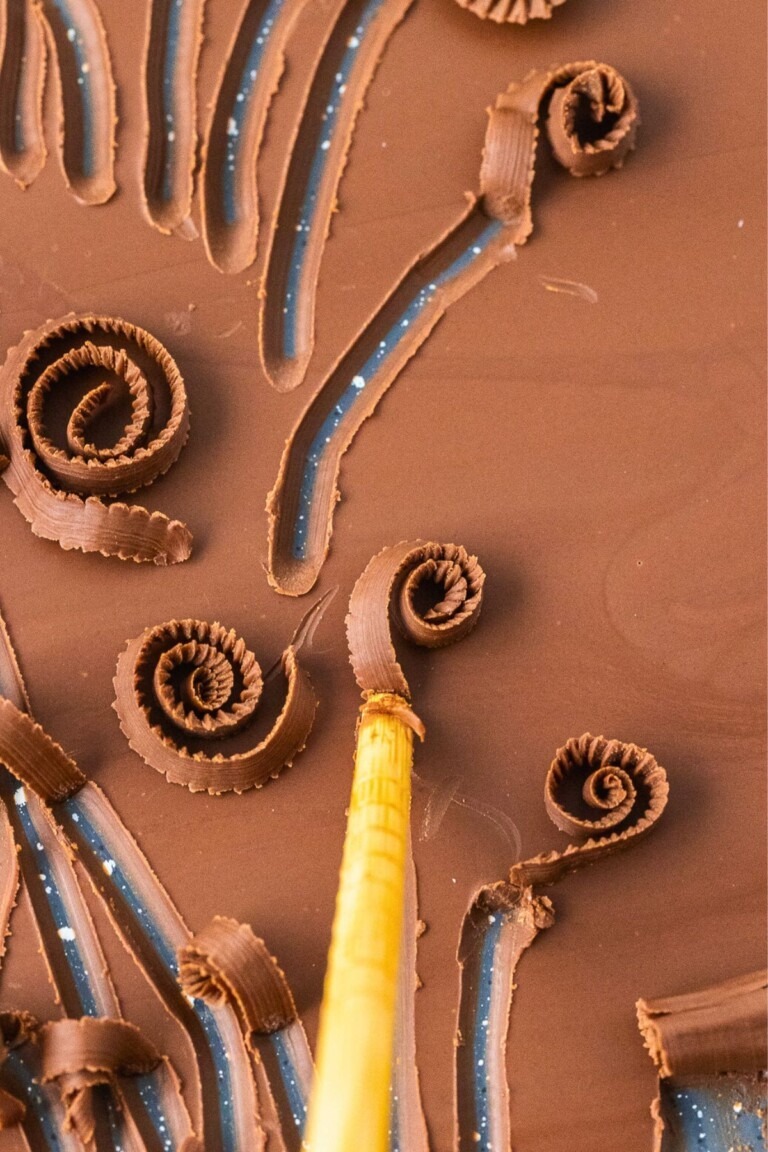 How to Make Chocolate Curls - Celebrating Simply